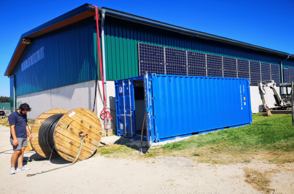 VIC - ESS turnkey power container - Victron Energy