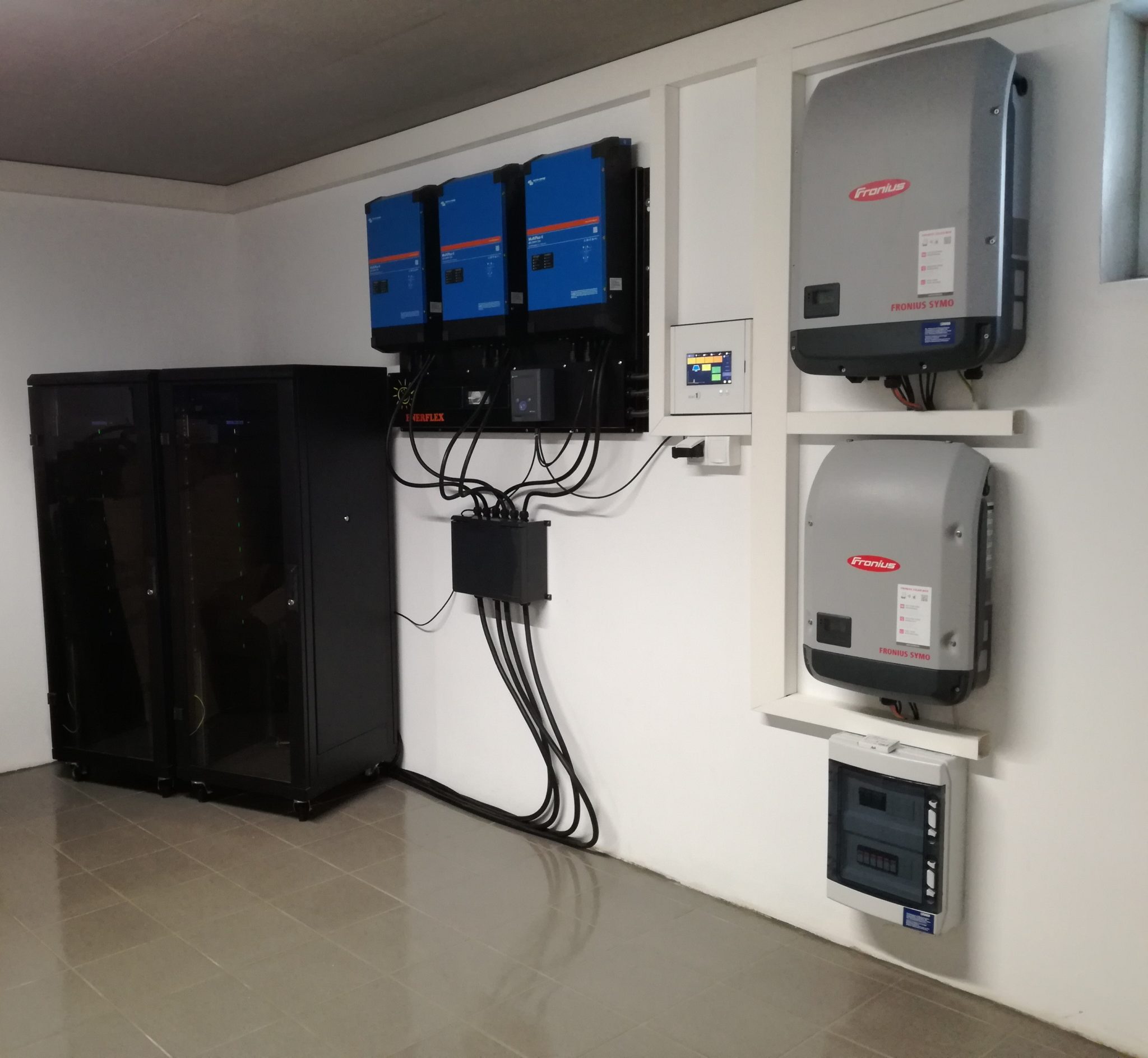 Silent 3-phase Grid-parallel ESS - Victron Energy