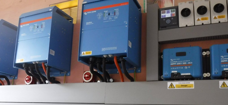 Off-Grid, 3-phase, 24/7 - Victron Energy