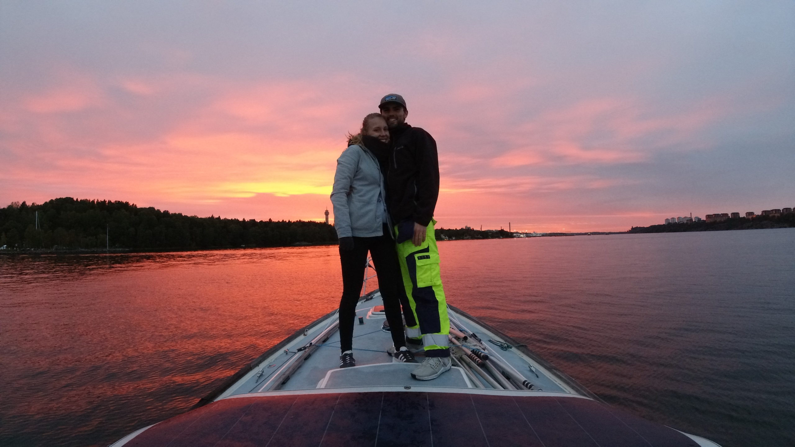 Solar-powered sailing around the world - Victron Energy