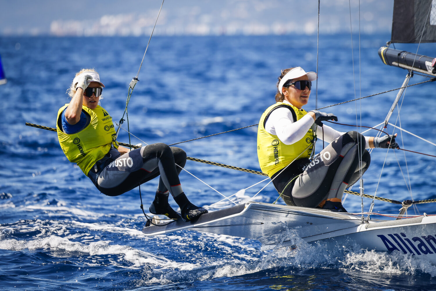 Sailors mettle produces silver - Victron Energy