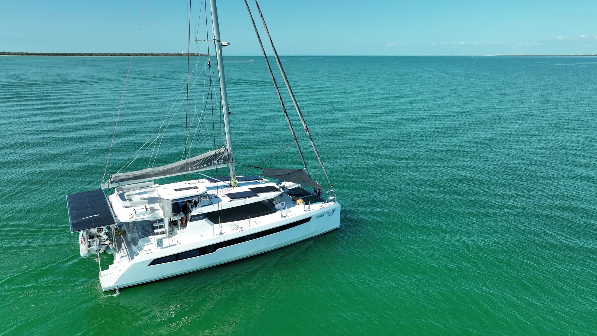 Powering a 50ft catamaran without a generator - Victron Energy