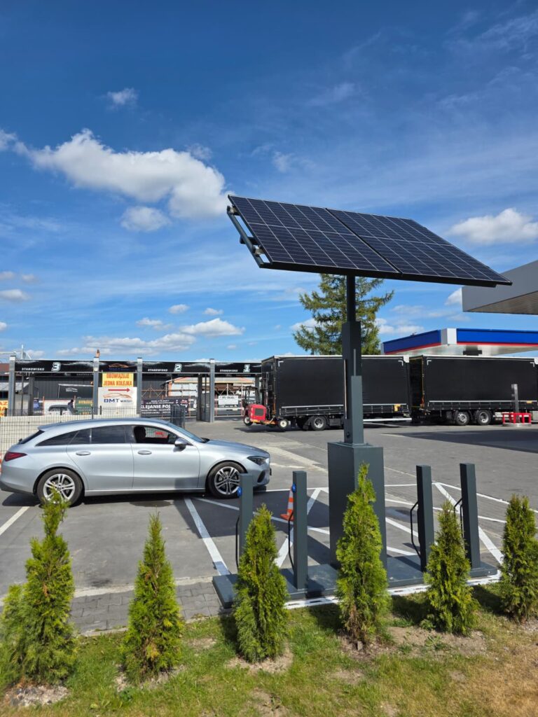 Fuel Station opens E-Bike pit stop - Victron Energy