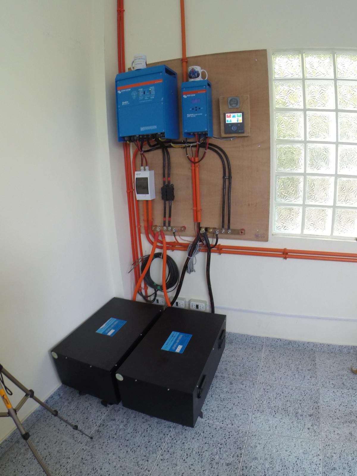 Off-grid/Solar - Victron Energy